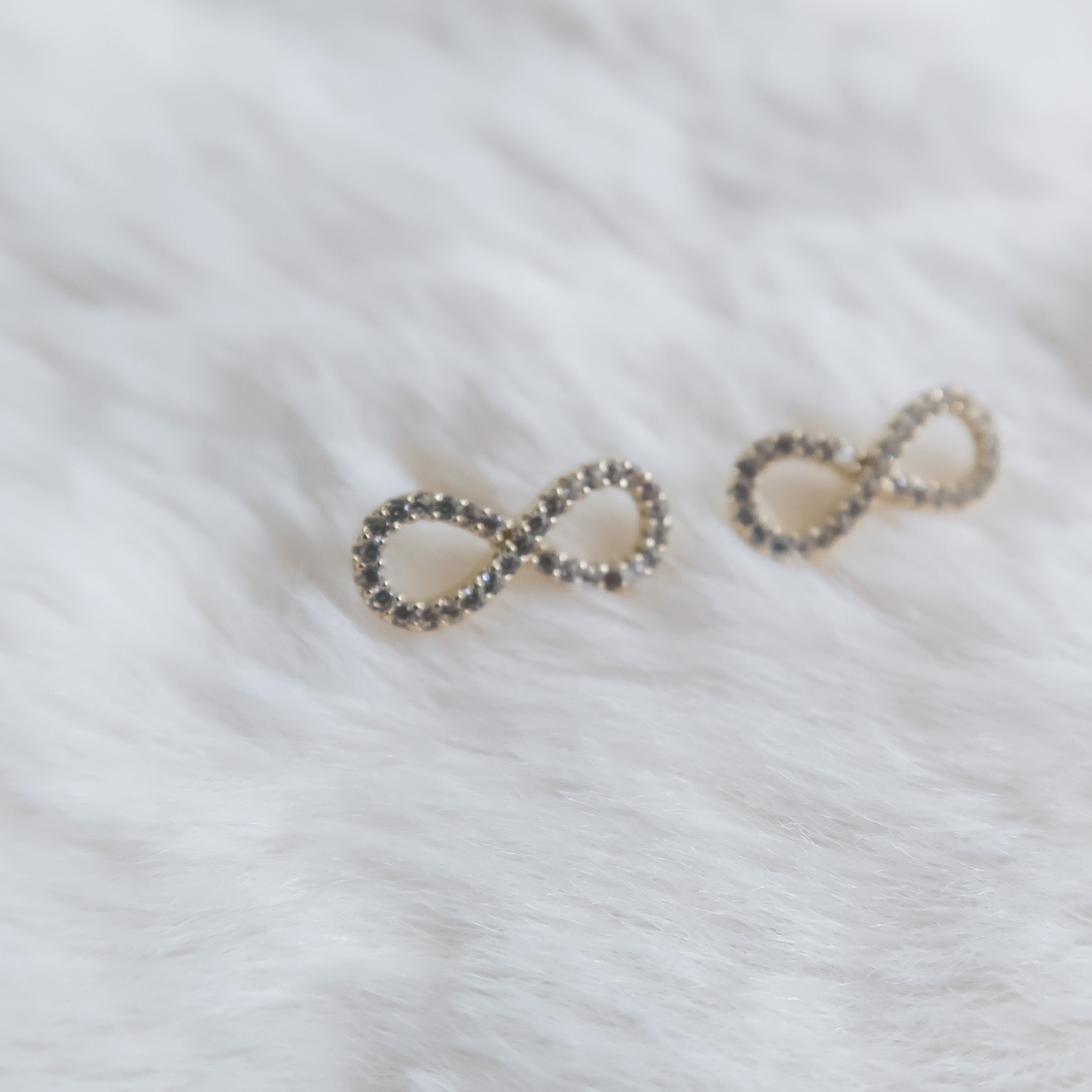 Infinity Studs – 1980 Jewelry